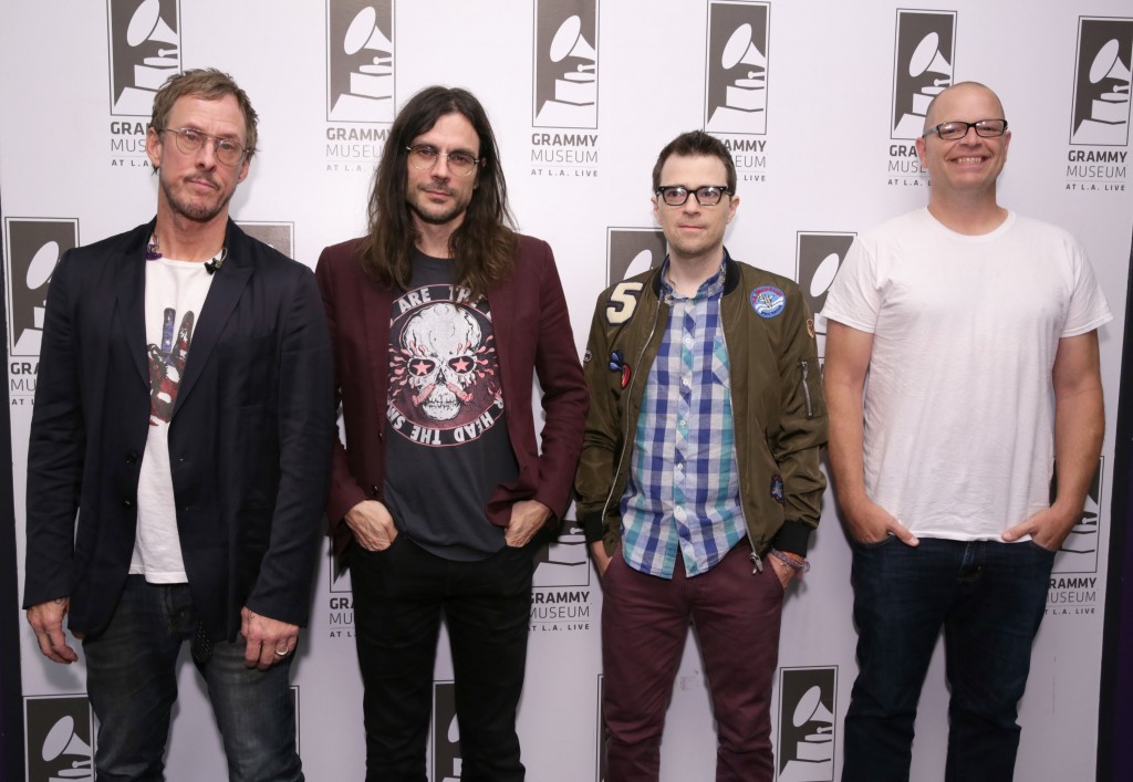 ウィーザー、新作より新曲“Weekend Woman”を公開 | NME Japan